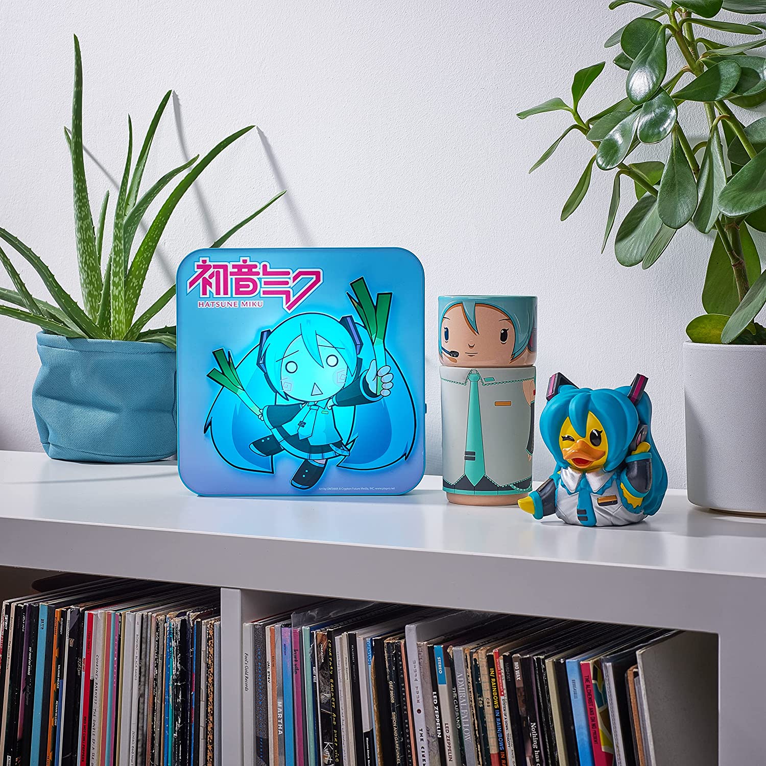 Numskull Hatsune Miku 3D Desk Lamp / Wall Light | Stock Must Go